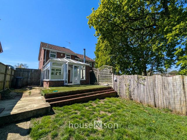 2 bedroom semi detached house for sale