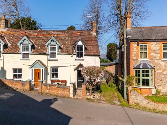 2 bedroom semi detached house for sale