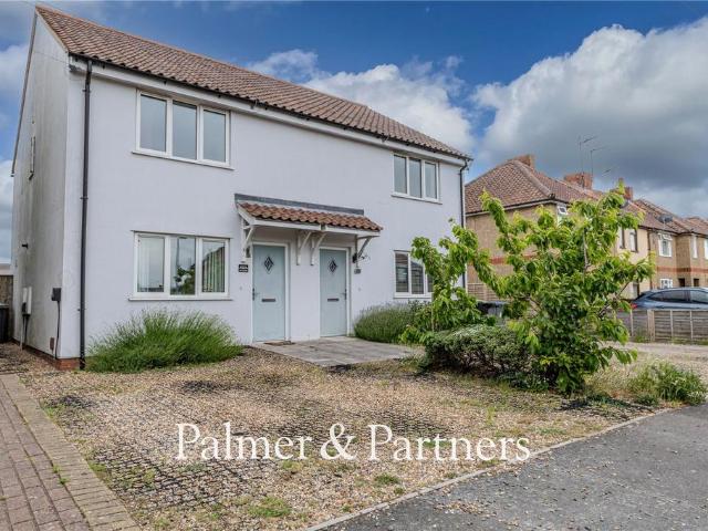 2 bedroom semi detached house for sale