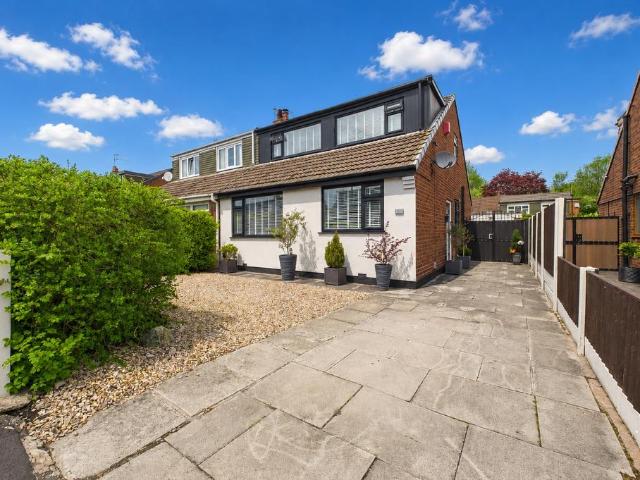 3 bedroom semi detached house for sale