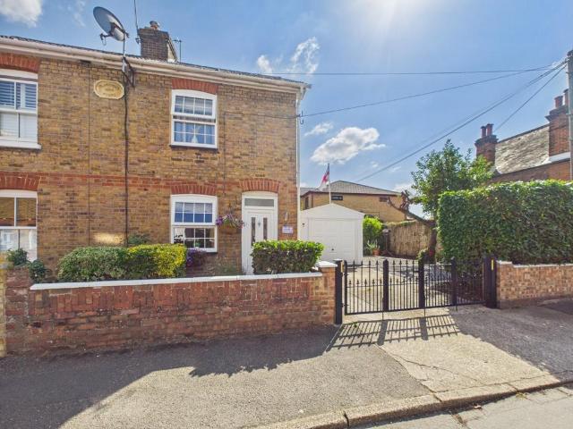 2 bedroom semi detached house for sale