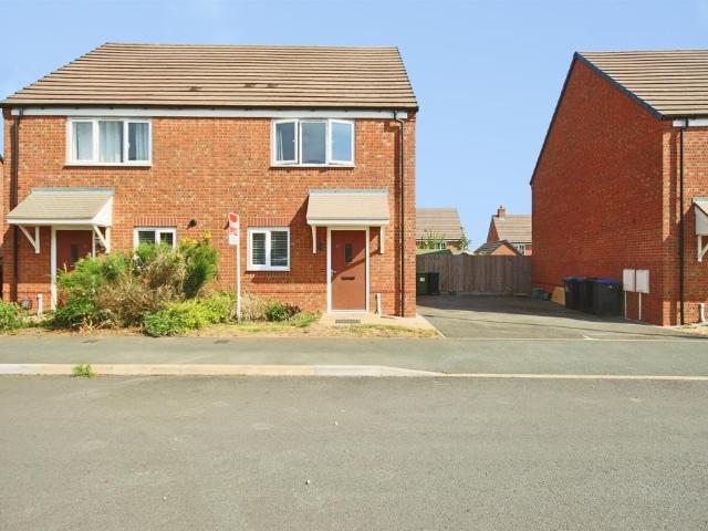 2 bedroom semi detached house for sale