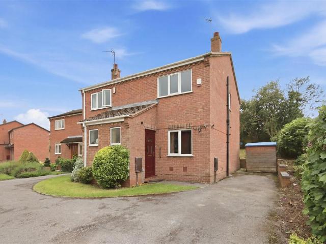 2 bedroom semi detached house for sale