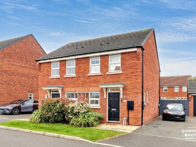 2 bedroom semi detached house for sale