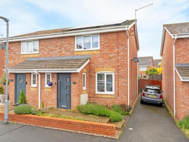 2 bedroom semi detached house for sale