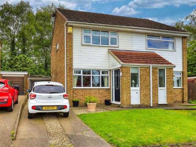 2 bedroom semi detached house for sale