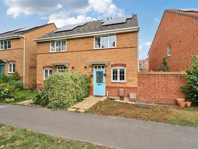 2 bedroom semi detached house for sale