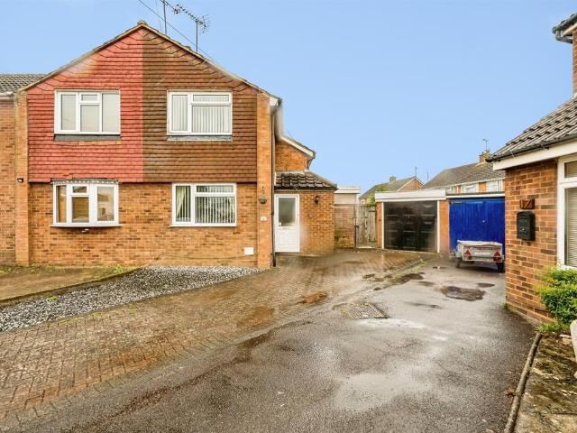 2 bedroom semi detached house for sale