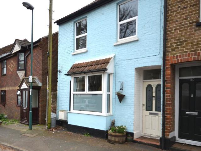 2 bedroom semi detached house for sale
