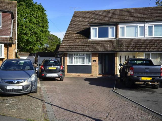 2 bedroom semi detached house for sale
