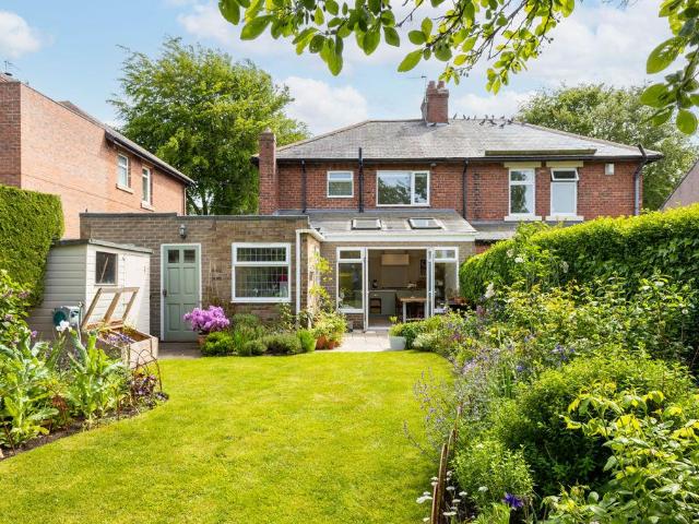 2 bedroom semi detached house for sale