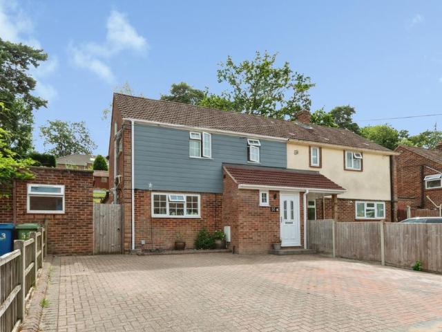 2 bedroom semi detached house for sale