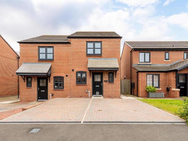 2 bedroom semi detached house for sale