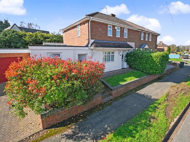 3 bedroom semi detached house for sale