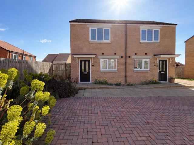2 bedroom semi detached house for sale