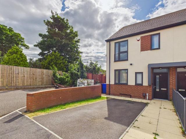 2 bedroom semi detached house for sale