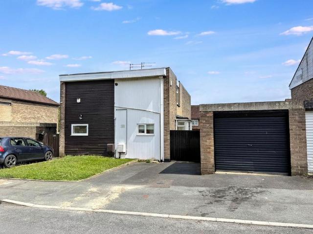 2 bedroom semi detached house for sale