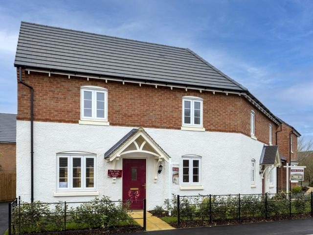 2 bedroom semi detached house for sale
