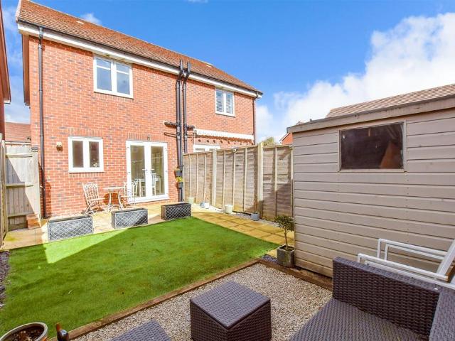 2 bedroom semi detached house for sale