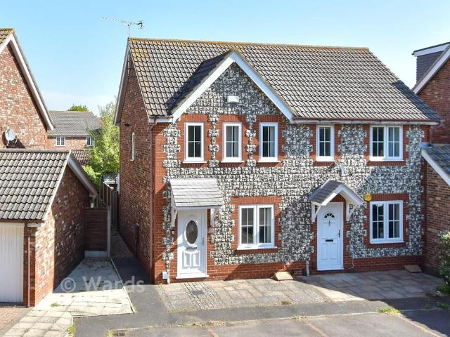 2 bedroom semi detached house for sale