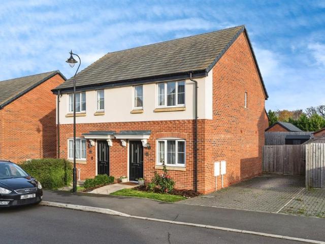 2 bedroom semi detached house for sale
