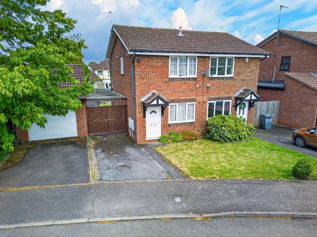 2 bedroom semi detached house for sale