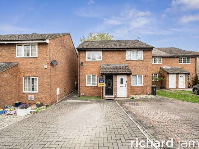 2 bedroom semi detached house for sale