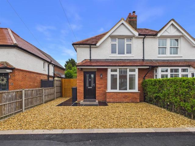 2 bedroom semi detached house for sale