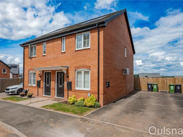 2 bedroom semi detached house for sale