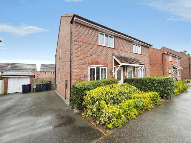 2 bedroom semi detached house for sale