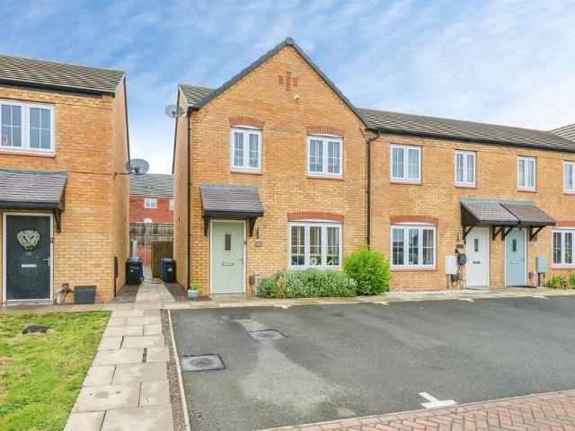 2 bedroom semi detached house for sale