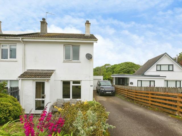 2 bedroom semi detached house for sale