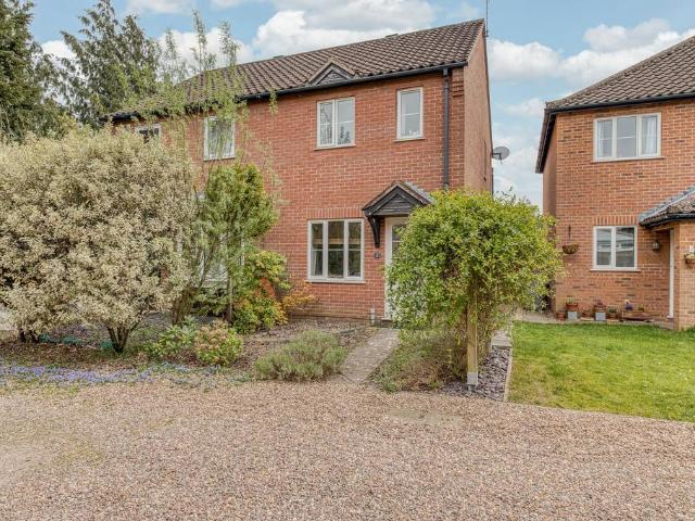 2 bedroom semi detached house for sale