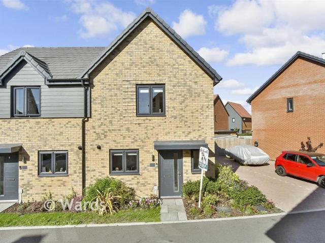 2 bedroom semi detached house for sale