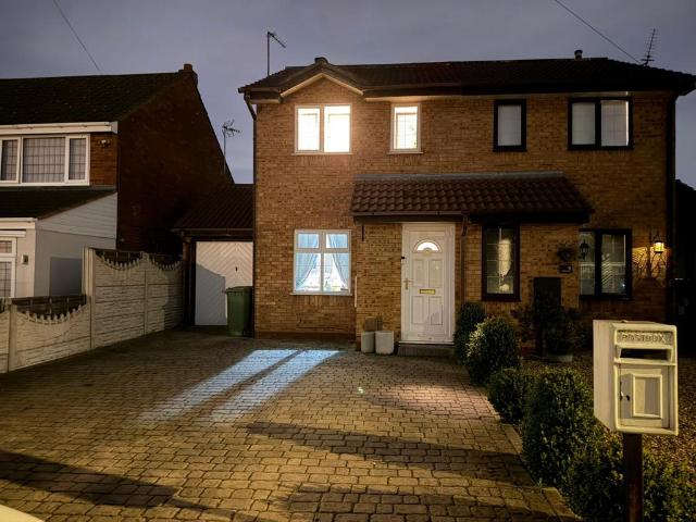 2 bedroom semi detached house for sale