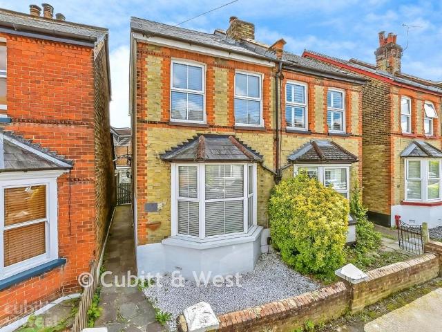 2 bedroom semi detached house for sale
