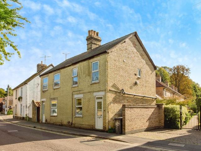 2 bedroom semi detached house for sale