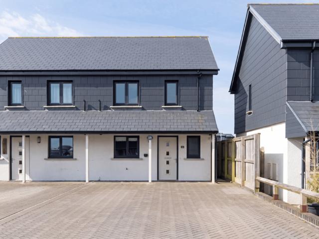 2 bedroom semi detached house for sale