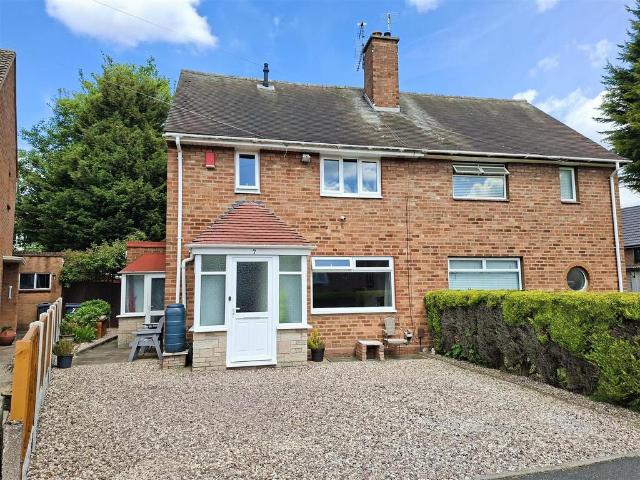 2 bedroom semi detached house for sale