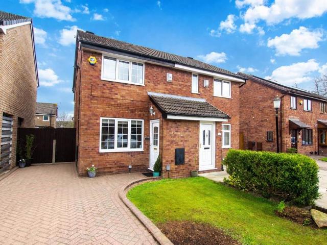 2 bedroom semi detached house for sale