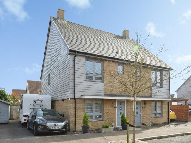 2 bedroom semi detached house for sale