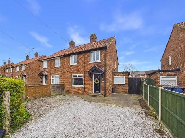 2 bedroom semi detached house for sale