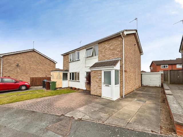 2 bedroom semi detached house for sale