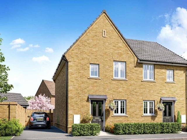 2 bedroom semi detached house for sale