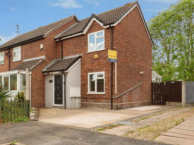 2 bedroom semi detached house for sale