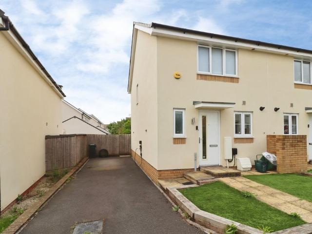 2 bedroom semi detached house for sale