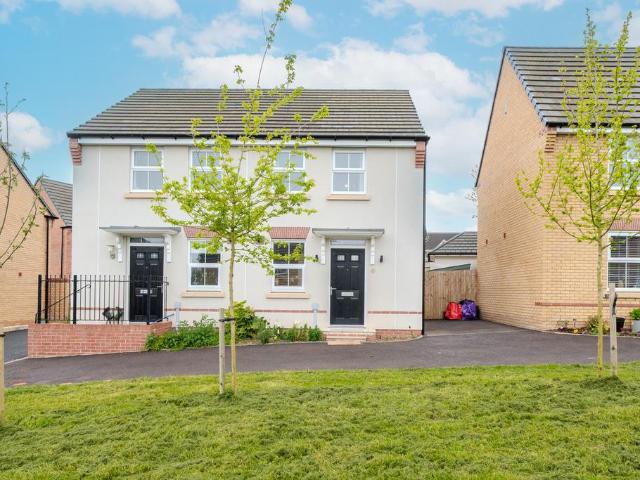 2 bedroom semi detached house for sale