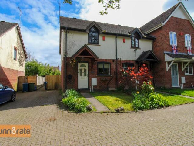 2 bedroom semi detached house for sale