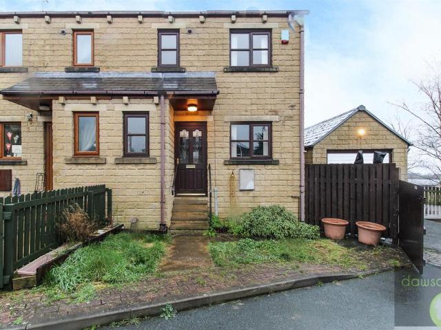 2 bedroom semi detached house for sale
