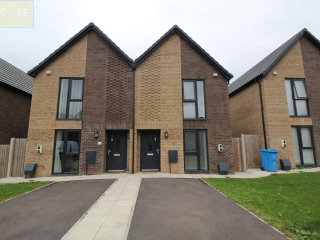 2 bedroom semi detached house for sale
